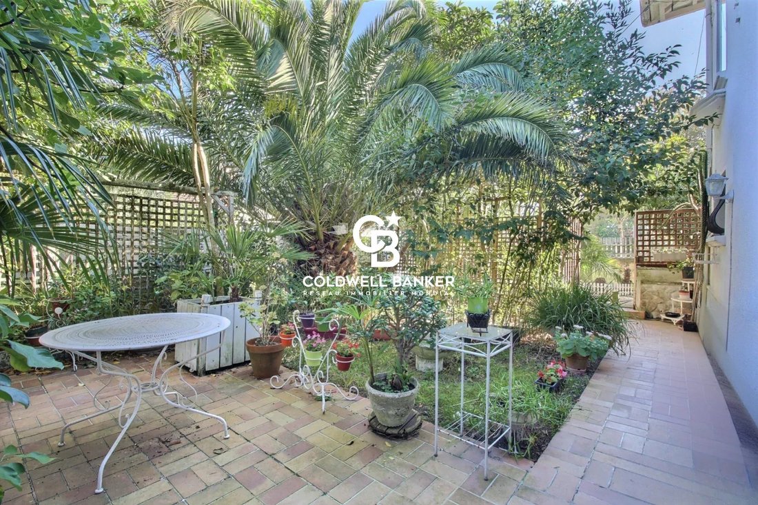 7 Room House To Renovate – Heart Of In Arcachon, Nouvelle Aquitaine ...