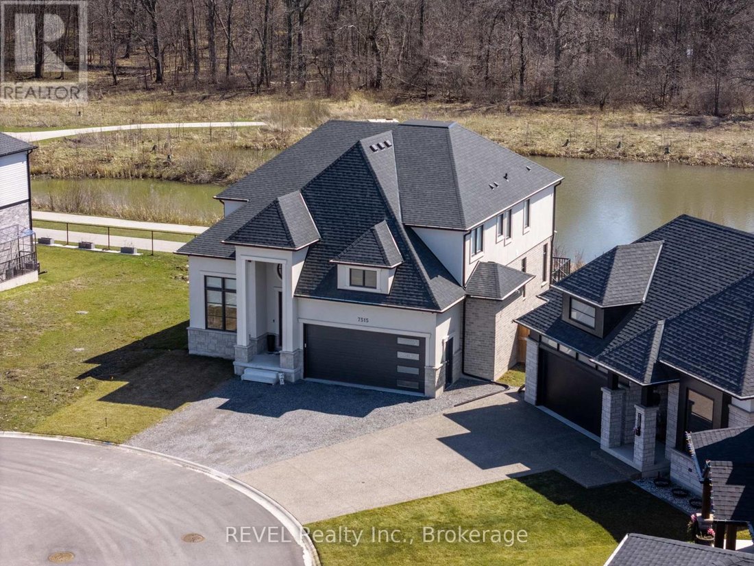 Elegant Stone & Stucco Home With Modern Flair En Niagara Falls, Ontario ...