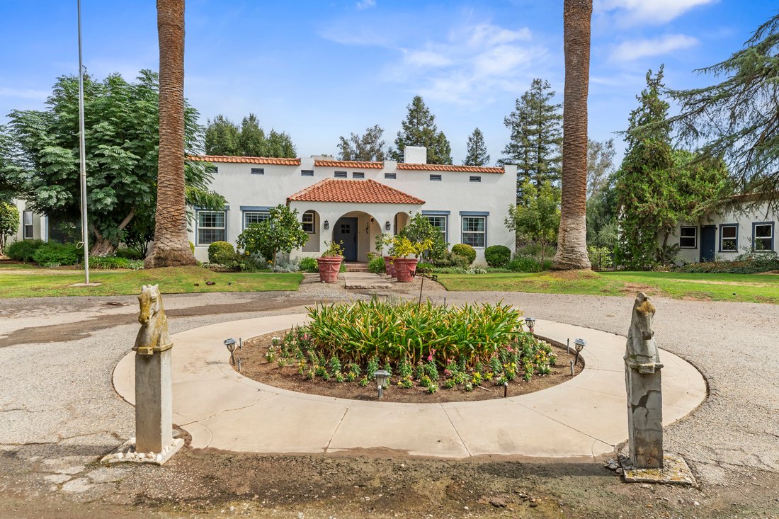 Indart Ranch In Clovis, California, United States For Sale (16570395)
