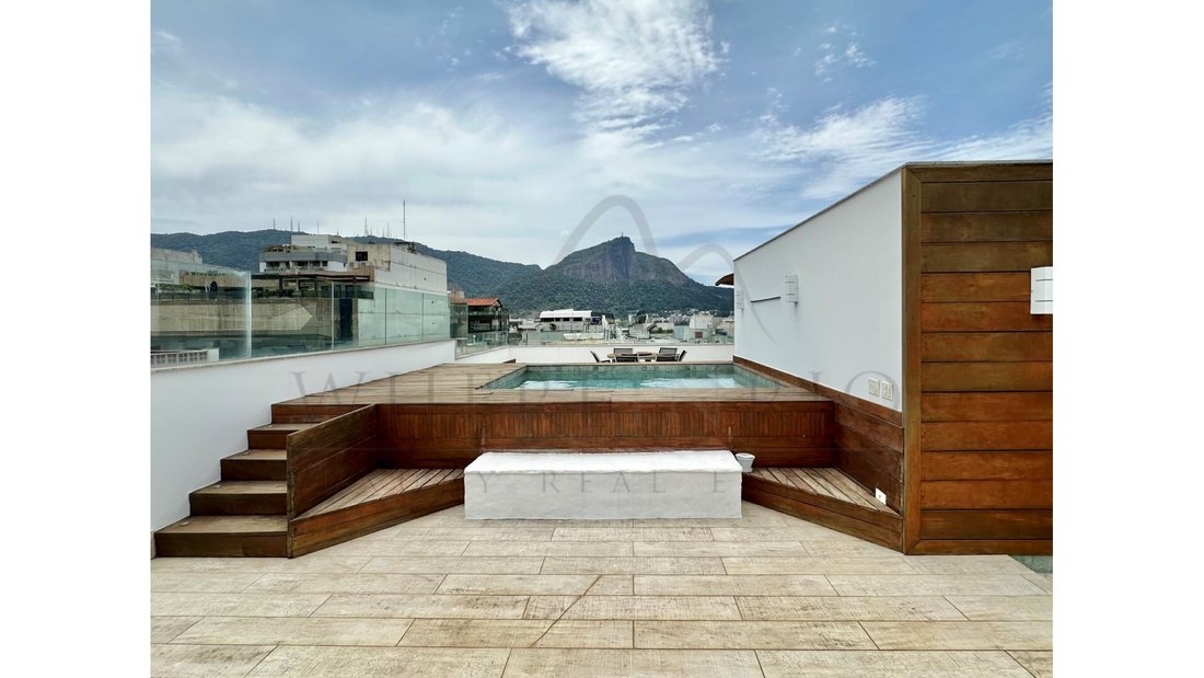 Reformed Quadruplex In Rio De Janeiro, State Of Rio De Janeiro, Brazil ...