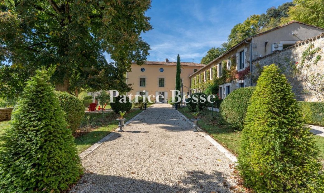 A Fully Renovated, 18th Century Manor In Poitiers, Nouvelle Aquitaine ...
