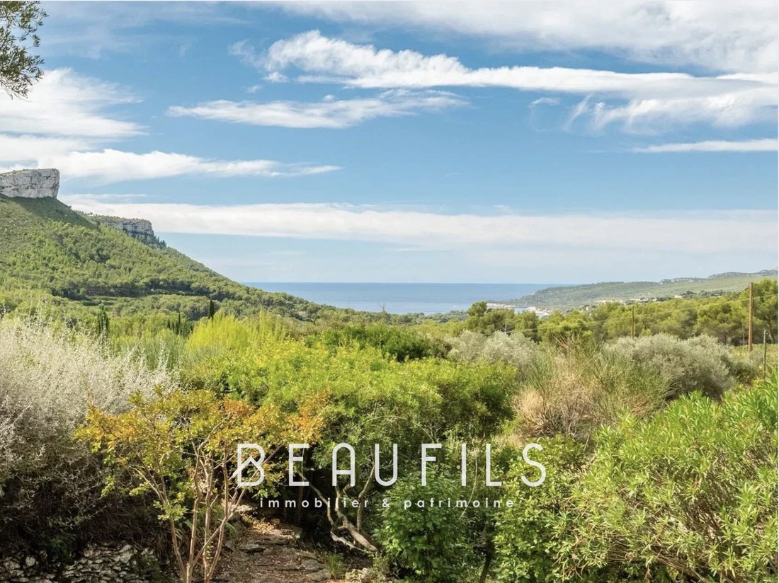 (13260) Cassis Villa Dans Cassis, Provence Alpes Côte D'azur, France à Vendre (16578109)