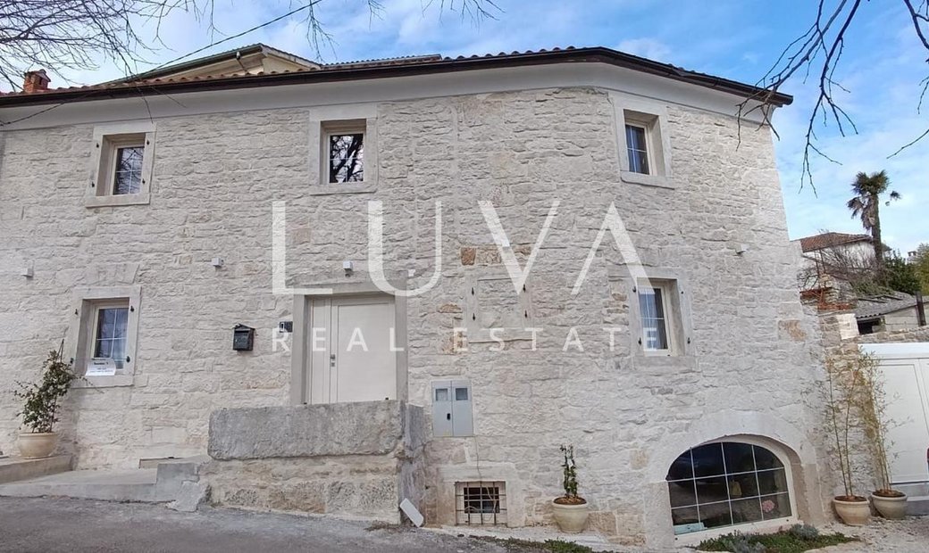 Tinjan, Modern Renovated House With Pool In In Tinjan, Istria County ...