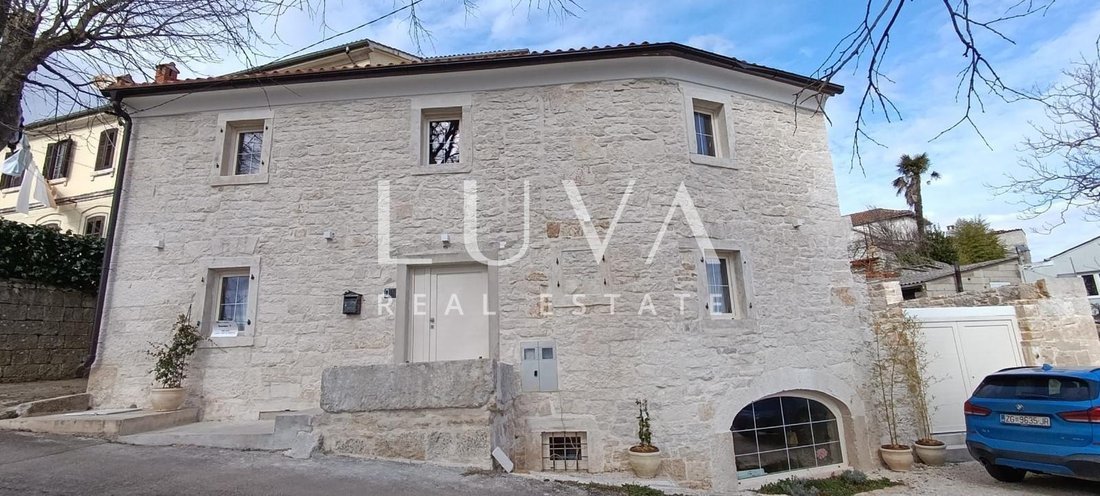 Tinjan, Modern Renovated House With Pool In In Tinjan, Istria County ...