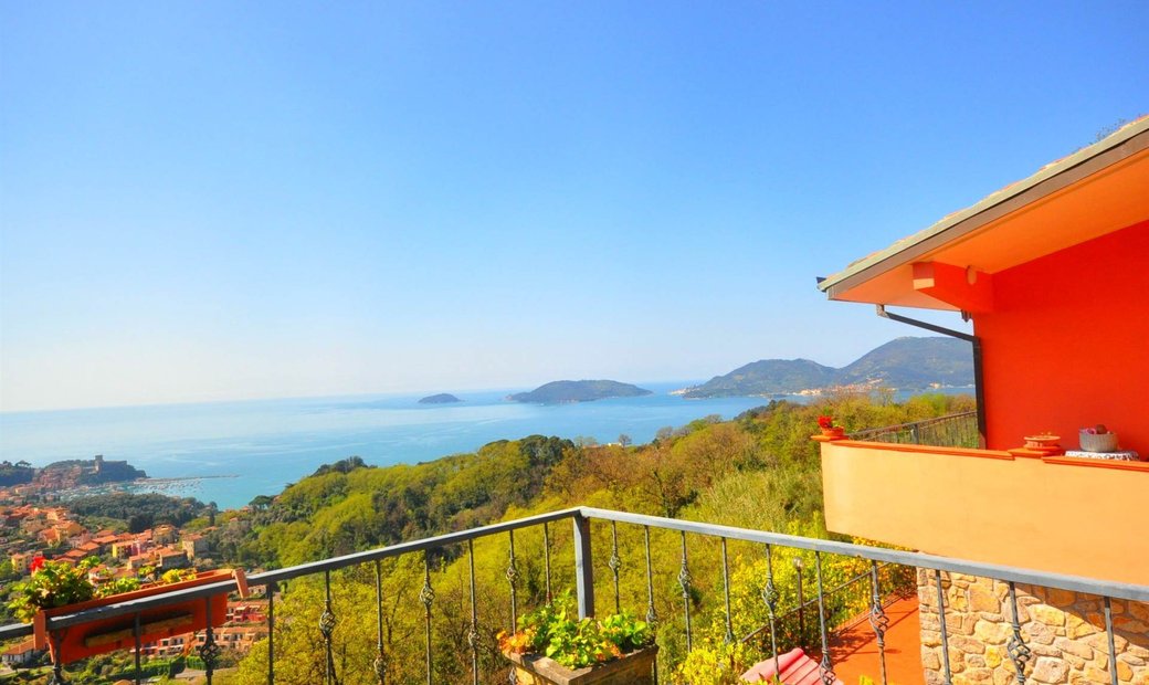 Villa In Vendita A Lerici La Spezia Zona In Lerici, Liguria, Italia In ...