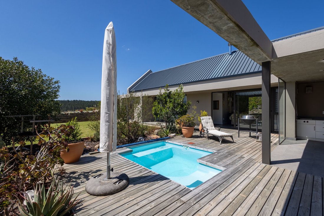 Charming In Simola Golf And Country Estate, Western Cape, South Africa For Sale (16580149)