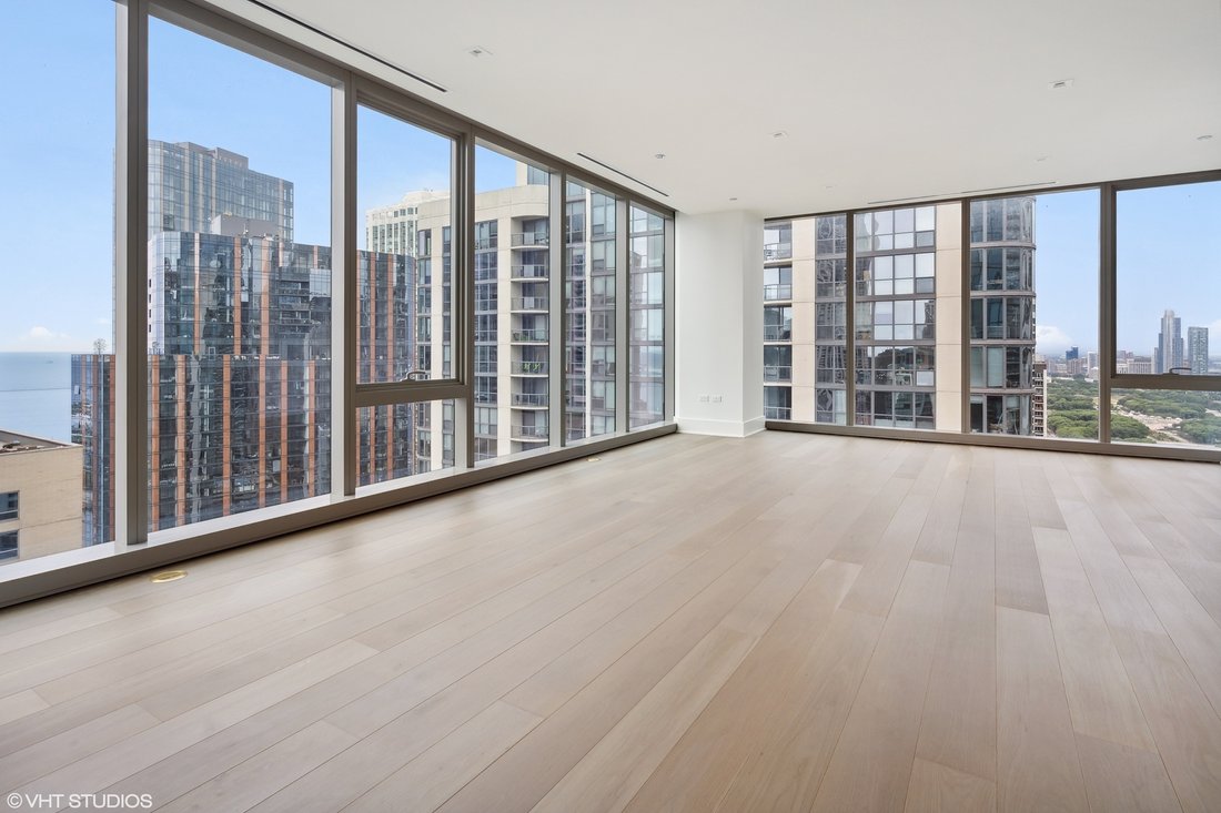 Condominium In Chicago In Chicago, Illinois, United States For Sale ...