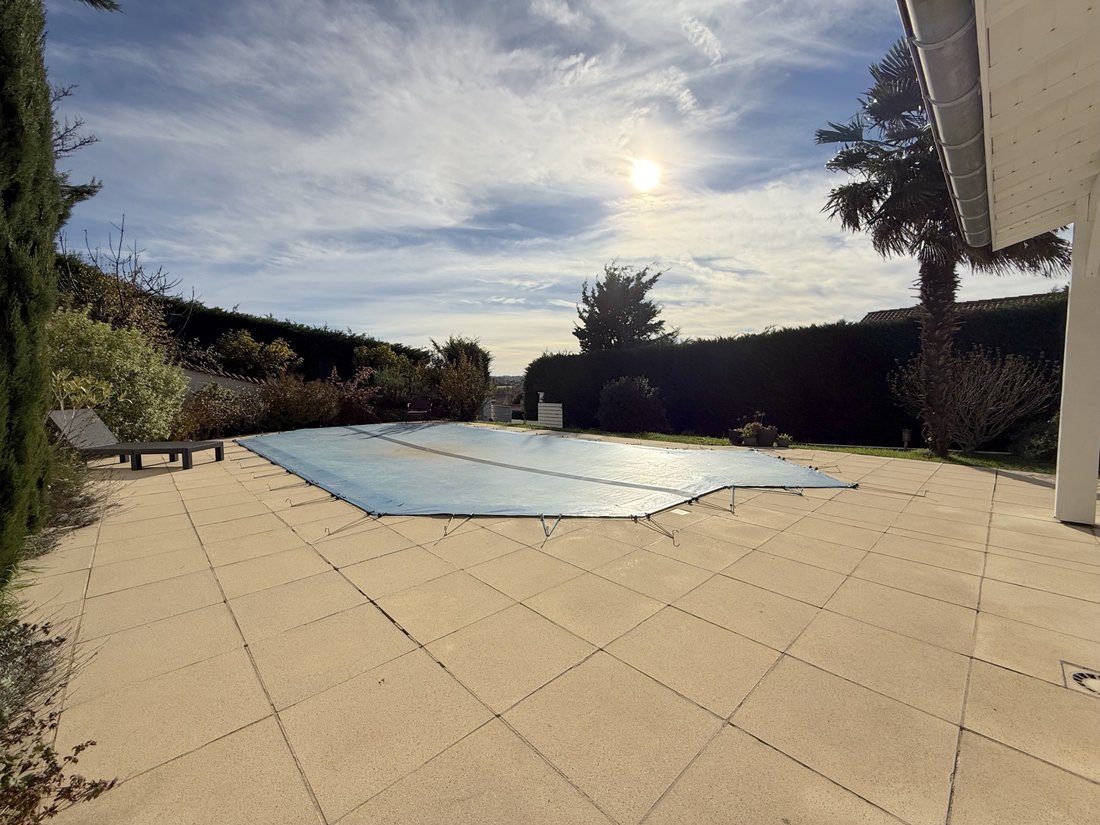 Family Home Of 133 M² Living Space On A In Lyon, Auvergne Rhône Alpes ...