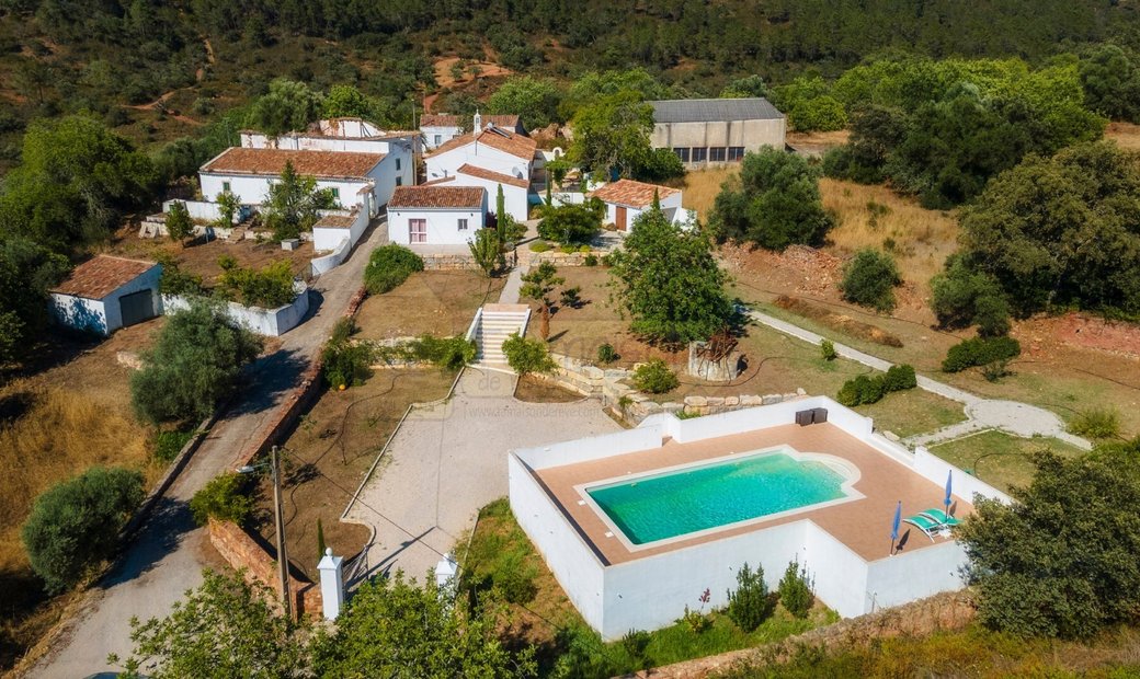 Charming Farmhouse With Al In Querenca, Tor E Benafim, Algarve ...