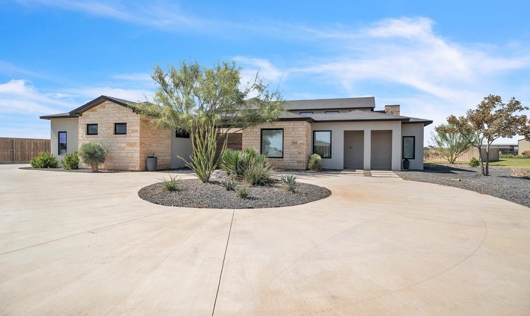 Single Family Residence In Midland In Midland, Texas, United States For ...