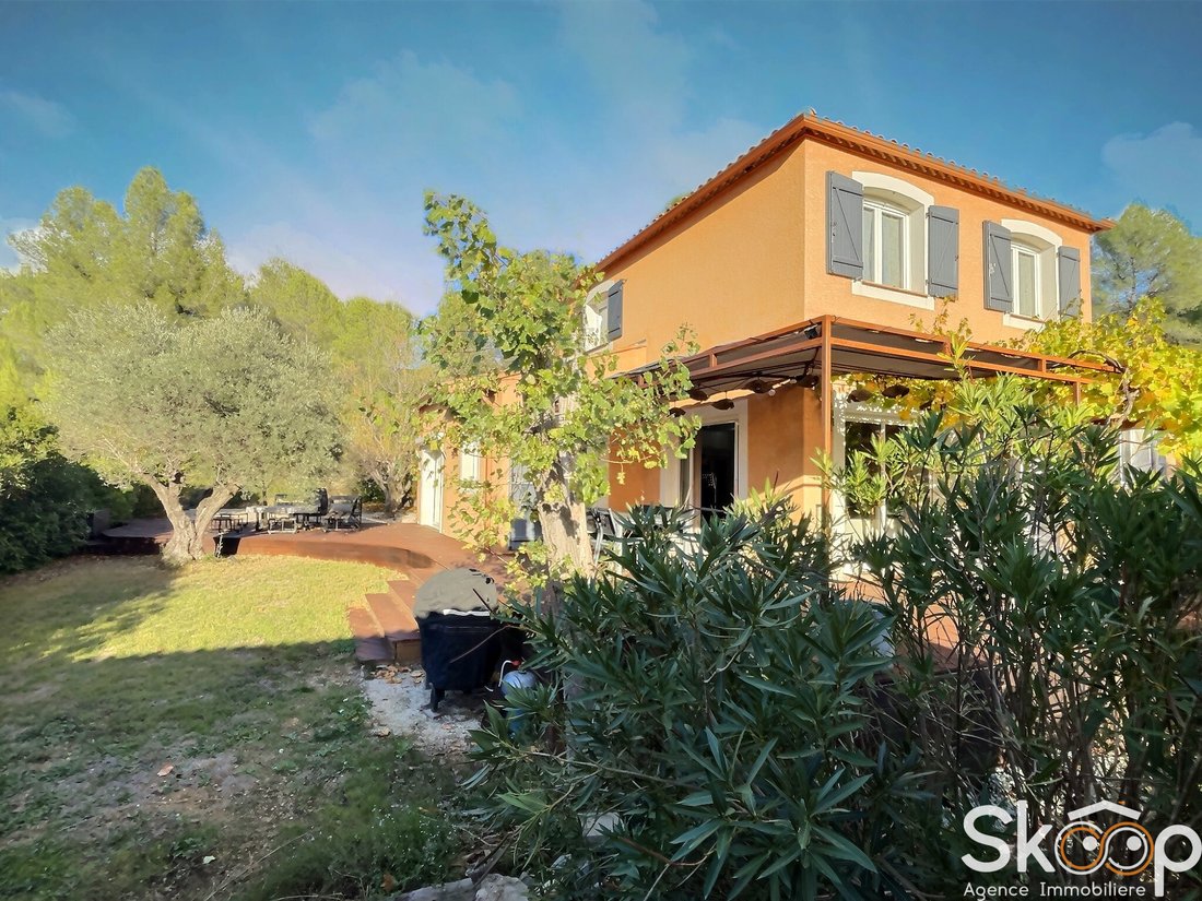 Co Exclusivity Sale Of 6 Room Villa With En Prades Le Lez, Occitania, Francia En Venta (16582338)