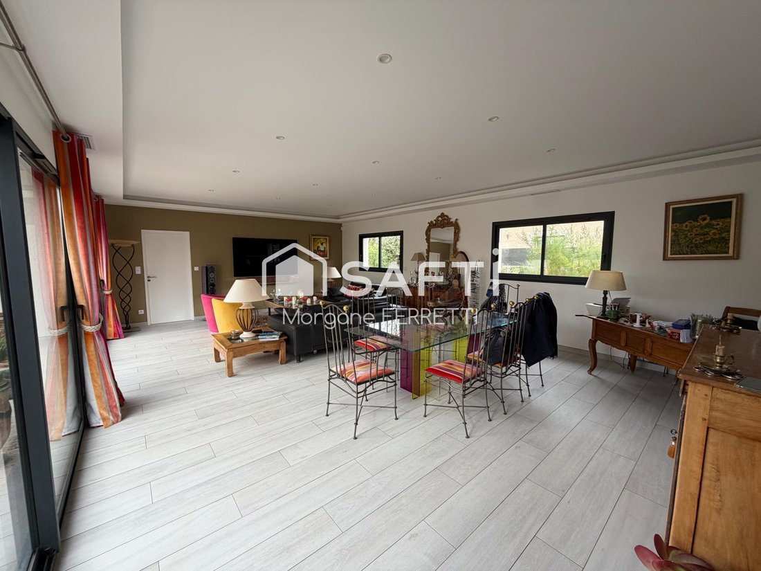 Maison Plain Pied 157 M2 Garage Piscine En Ornaisons, Occitania ...
