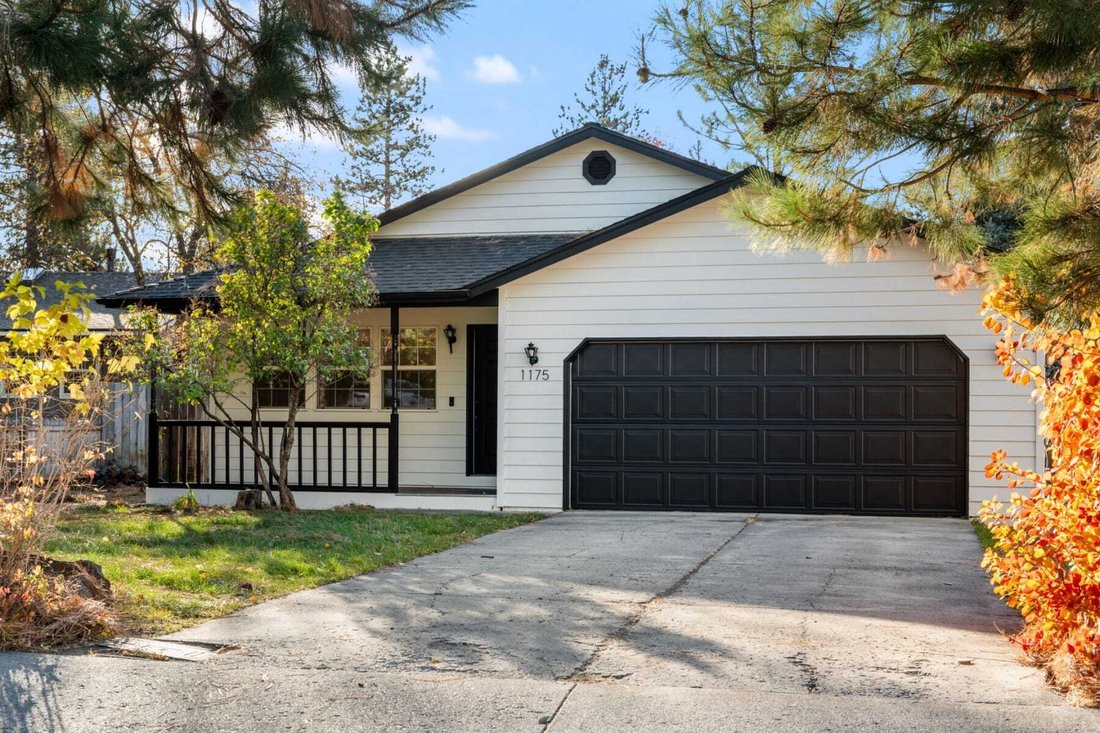 1175 Sw Chamberlain Street Bend, Or 97702 Dans Bend, Oregon, états Unis ...
