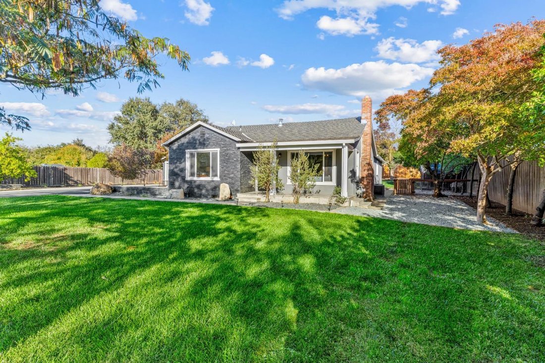 Single Family Home/House Gilroy United In Gilroy, California, United ...