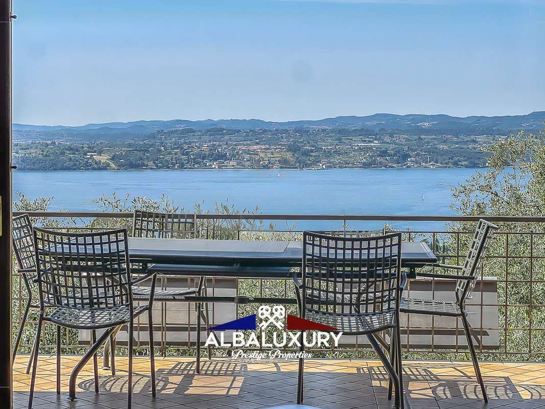 Majestic Villa With Pool And Breathtaking In Gardone Riviera, Lombardy ...