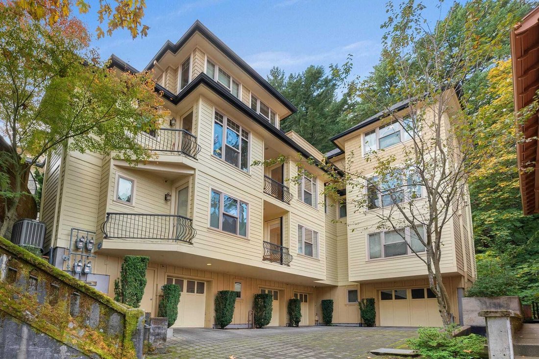 2416 Sw Cedar St Portland, Or 97205 In Portland, Oregon, United States ...