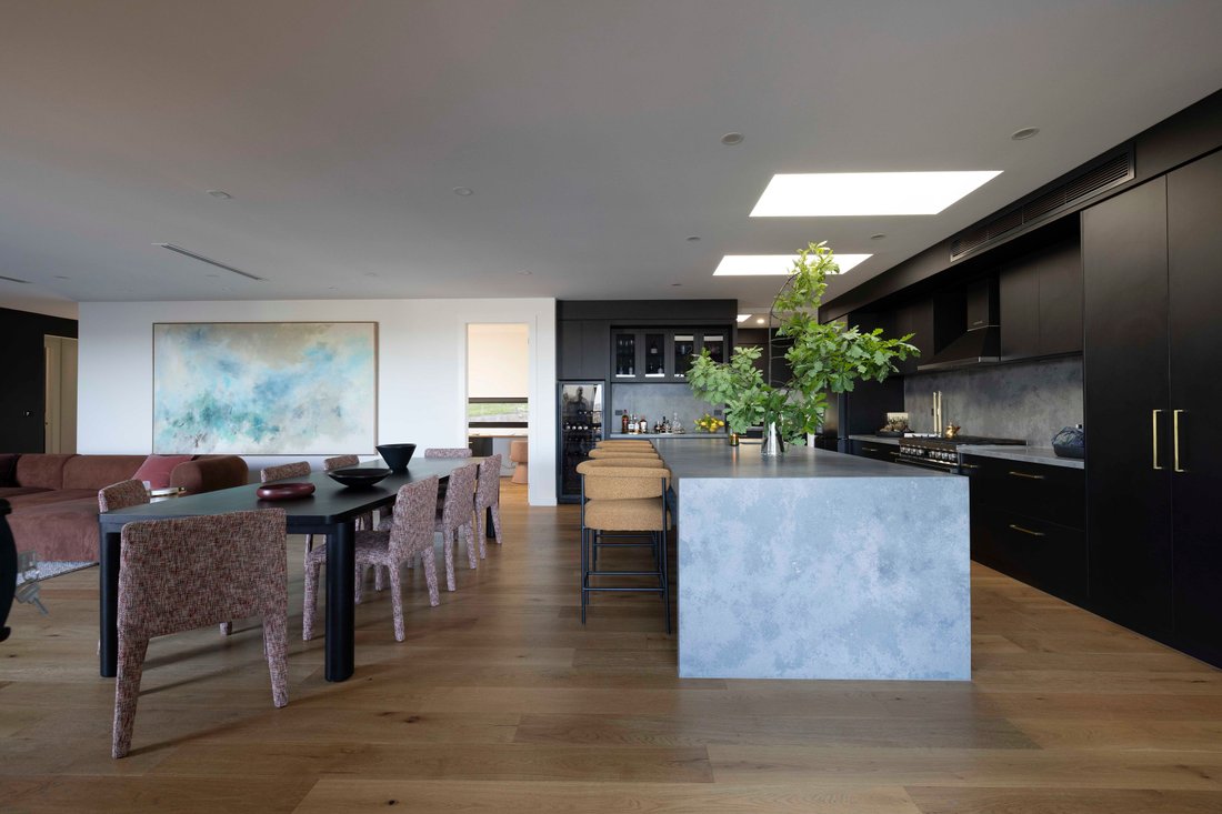 Hillside Luxury With Panoramic Bay Vistas In Dromana, Victoria ...
