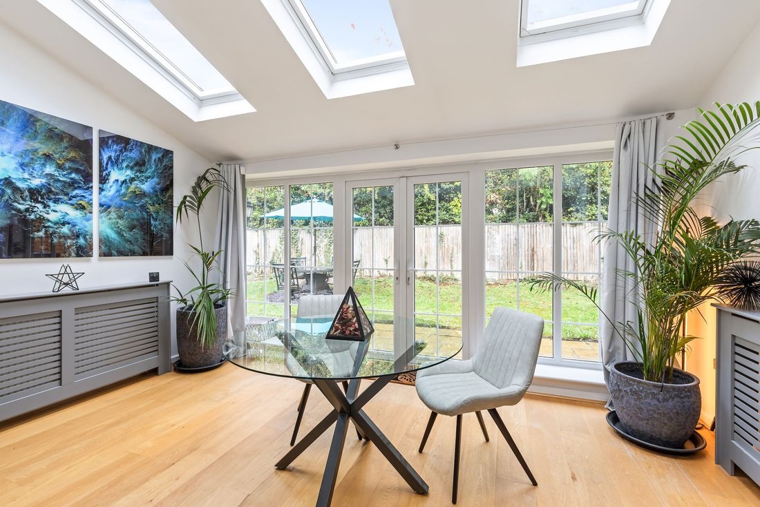 House Horsham In Horsham, England, United Kingdom For Sale (16607188)