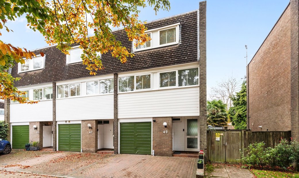 House Horsham In Horsham, England, United Kingdom For Sale (16607173)