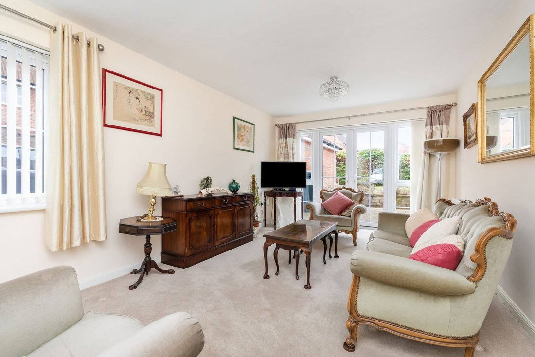 House Horsham In Horsham, England, United Kingdom For Sale (16607159)