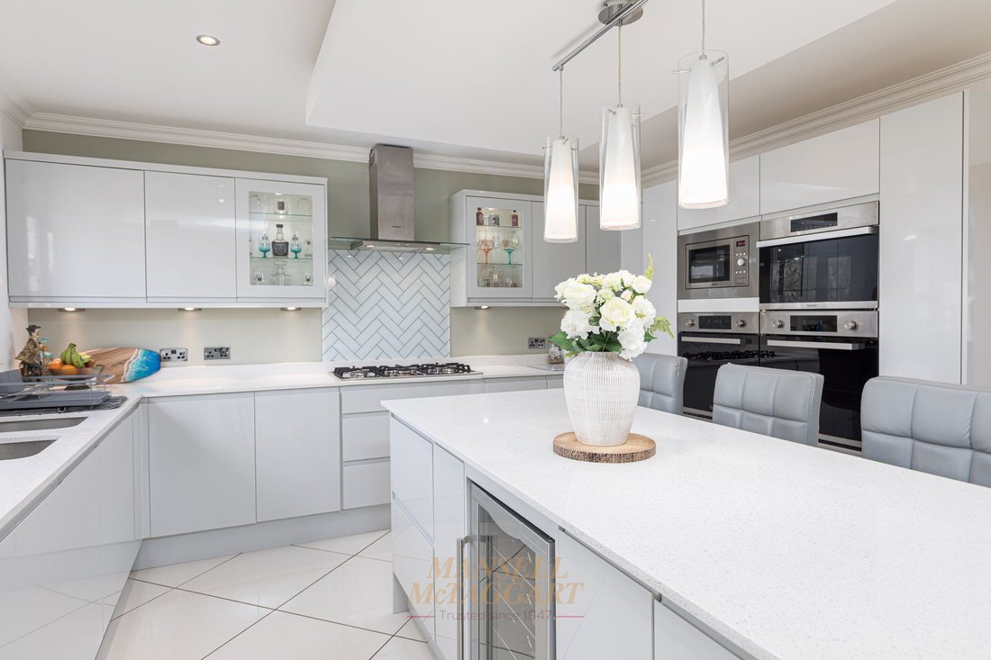 House Crawley In Copthorne, England, United Kingdom For Sale (16607226)