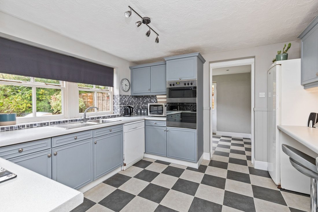 House Horsham In Horsham, England, United Kingdom For Sale (16607180)