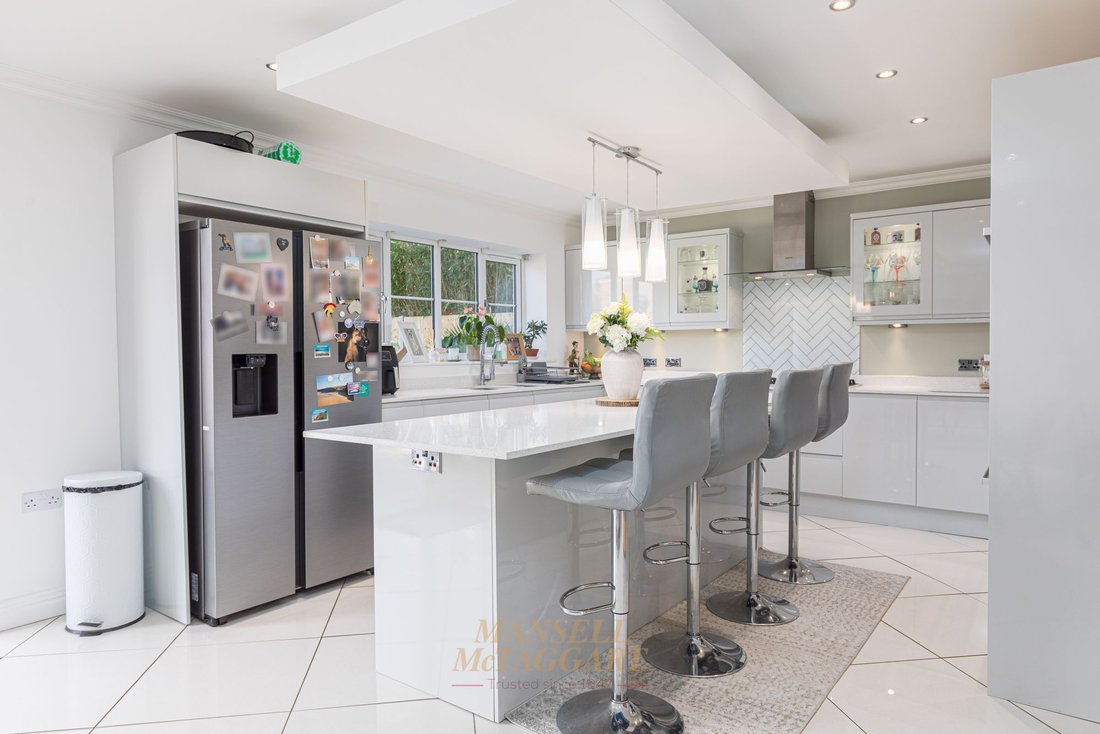 House Crawley In Copthorne, England, United Kingdom For Sale (16607226)