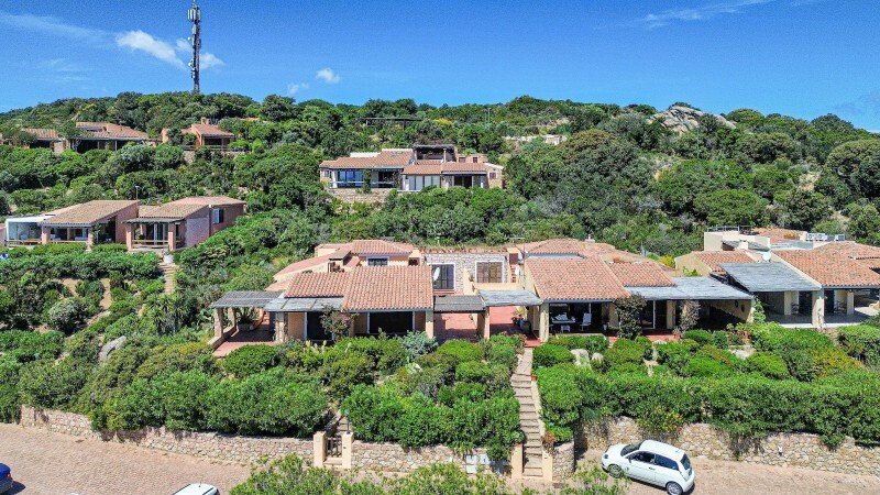 Villa Moy En Valle Dell'erica, Cerdeña, Italia En Venta (16607732)