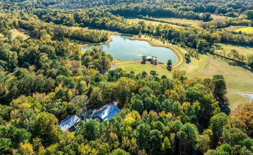Luxe au bord de l’eau maisons à vendre à Hayden, Alabama | JamesEdition