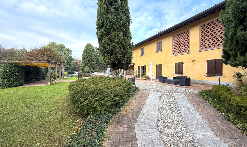 Charming Farmhouse With A View Of Montevecchia In Lecco, Lombardy ...