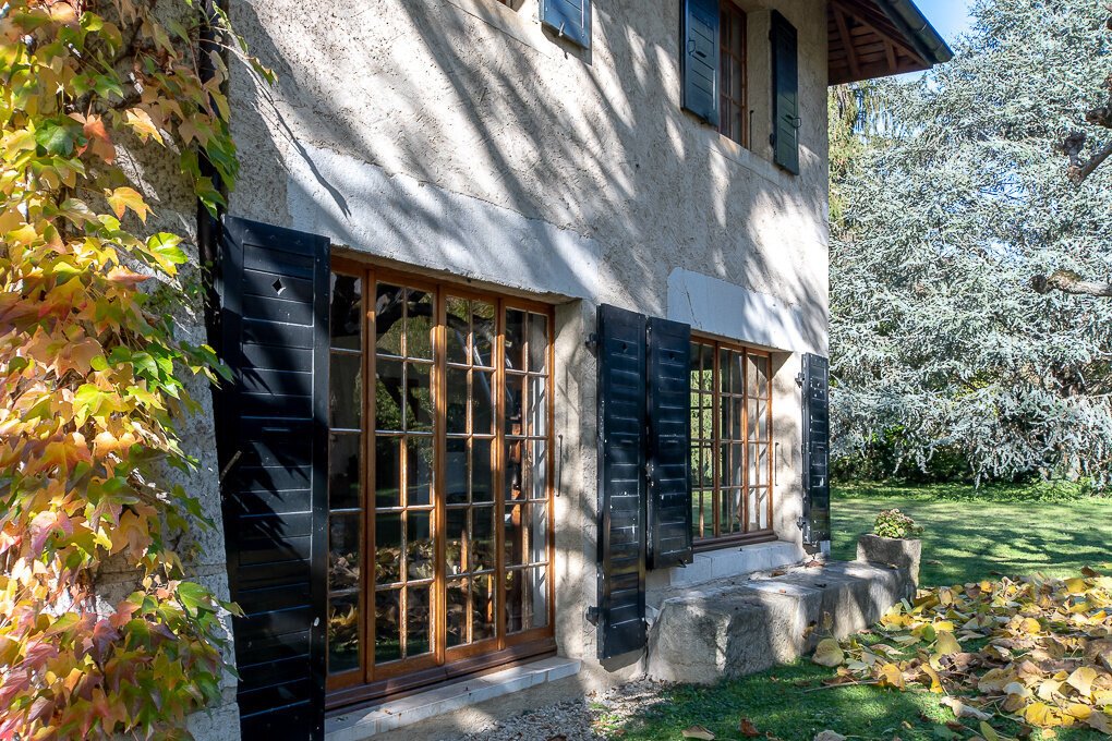 Maison De Caractère Au Dans Menthon Saint Bernard, Auvergne Rhône Alpes ...