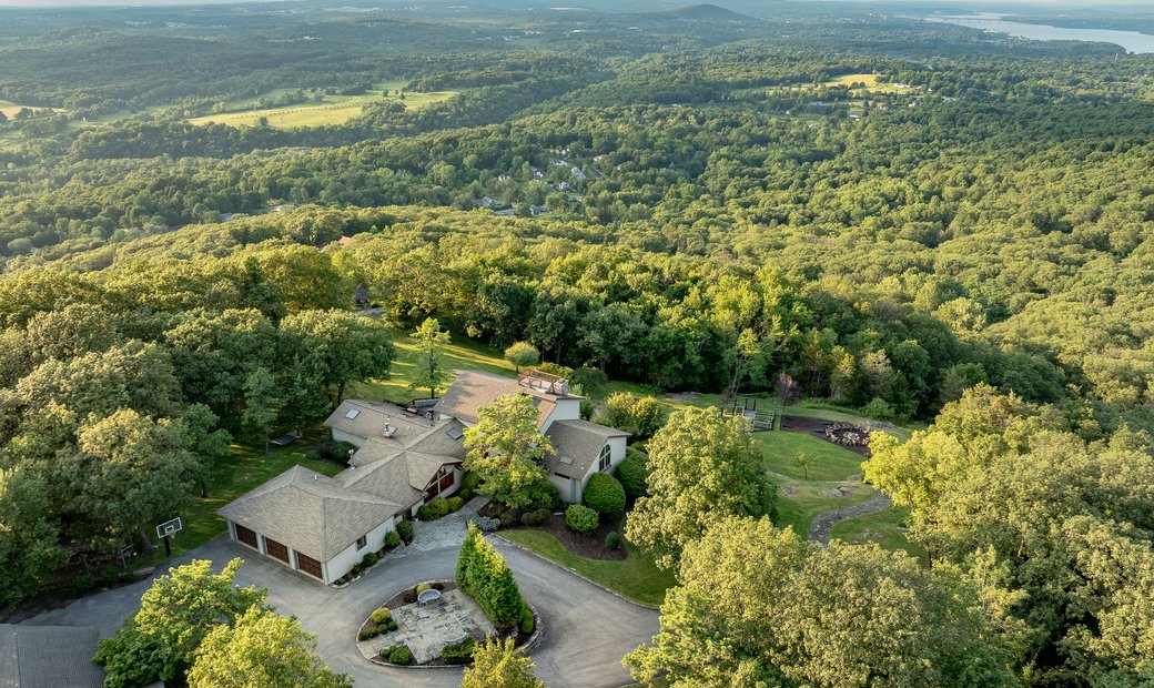 Mountain Brook Estate In Cornwall, New York, United States For Sale ...