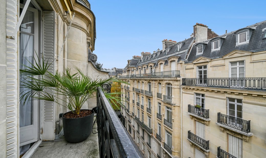 Exceptional Top Floor Apartment Victor Hugo In Paris, île De France ...