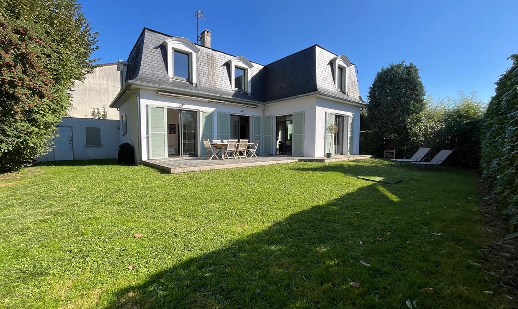 5' Saint Cloud Montretout In Saint Cloud, île De France, France For Sale (16609348)