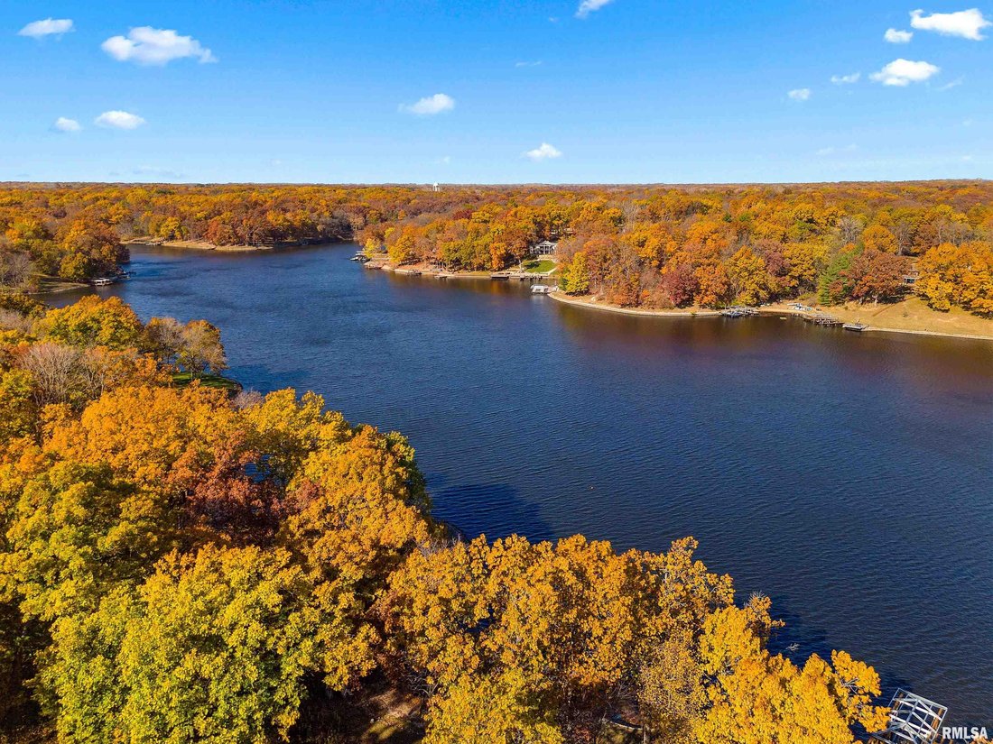 Residential Dahinda In Oak Run, Illinois, United States For Sale (16610233)
