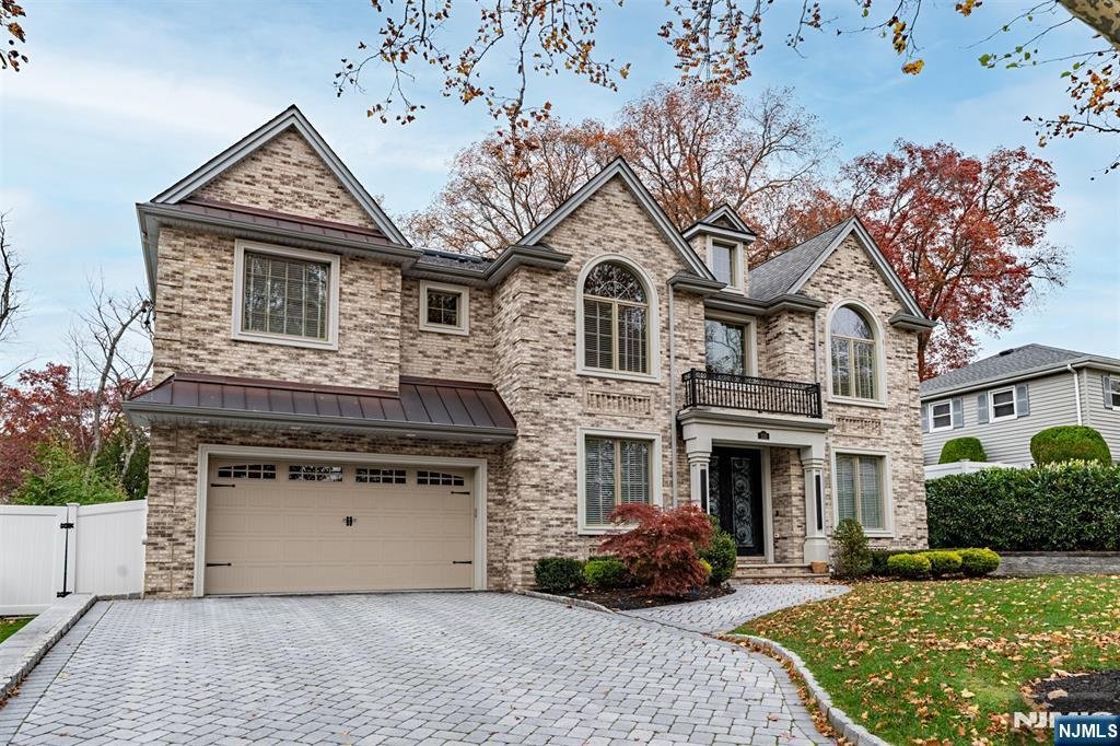 Single Family Home/House Paramus In Paramus, New Jersey, United States ...