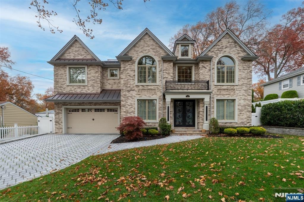 Single Family Home/House Paramus In Paramus, New Jersey, United States ...