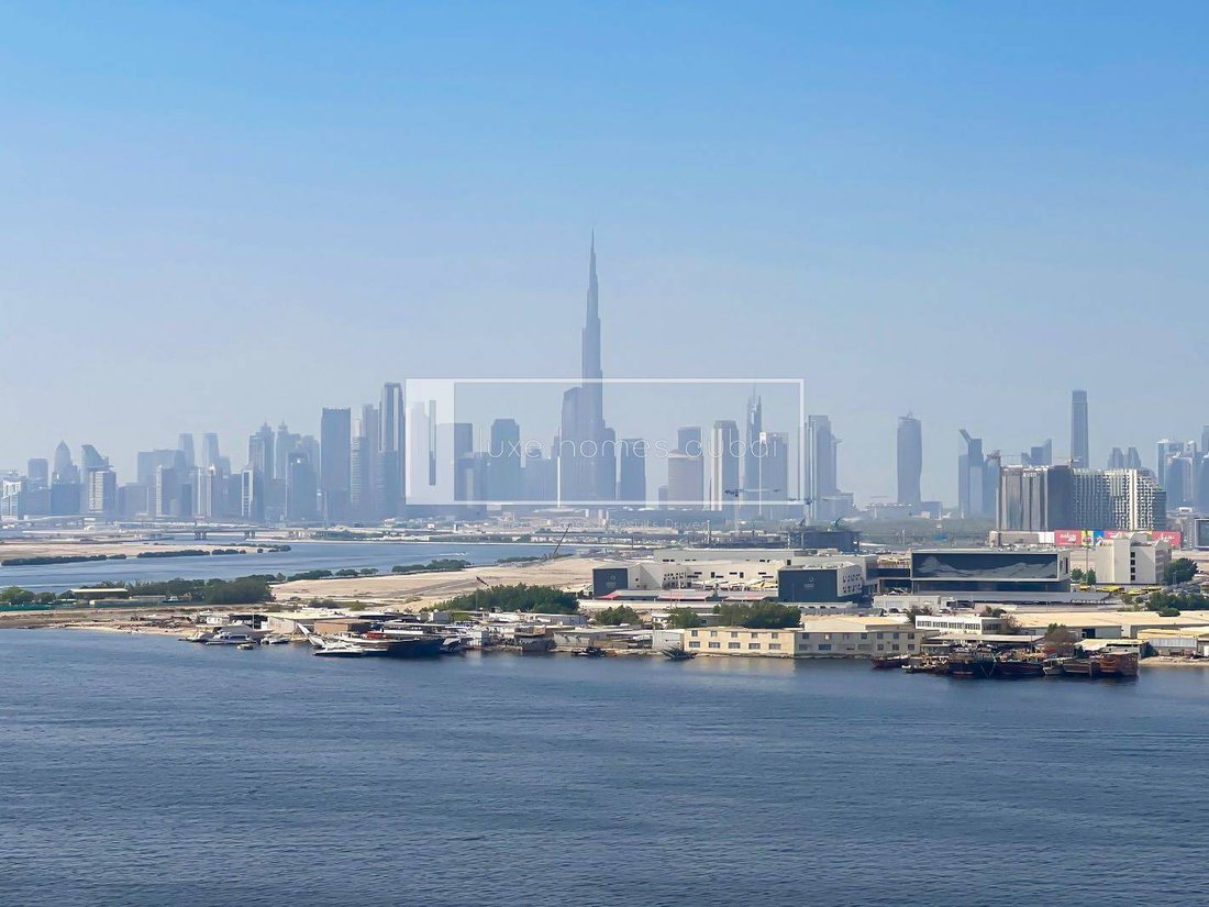 Vista Sullo Skyline Di Dubai E Sul Burj In Dubai, Dubai, Emirati Arabi ...