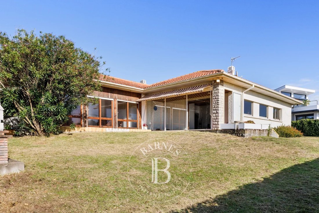 Anglet, House To Renovate — 177 M², On In Anglet, Nouvelle Aquitaine ...