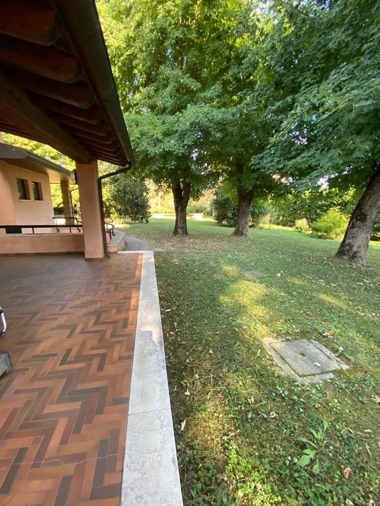 Single Villa With 2 Living Units In Venice, Veneto, Italy For Sale ...