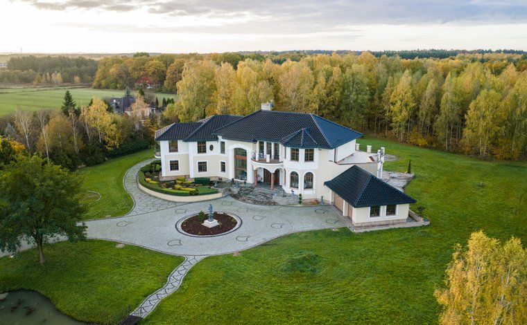 polish mansion