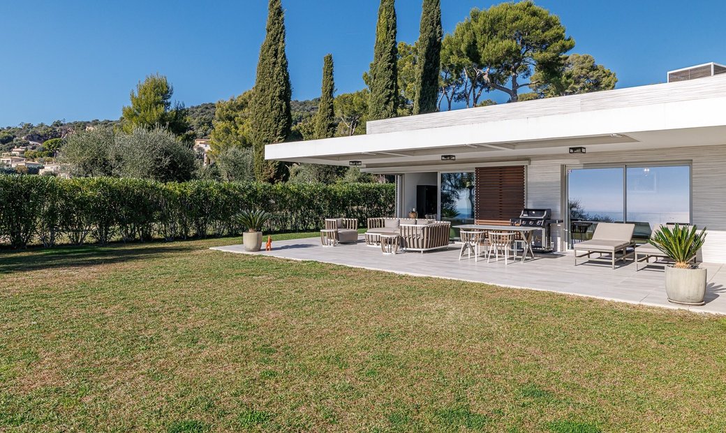 Luxury Villa Apartment For Sale In In Nice, Provence Alpes Côte D'azur ...