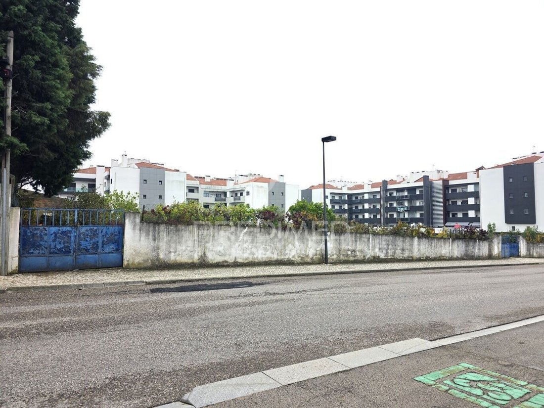 Mixed Land, Nossa En Nossa Senhora De Fátima, Distrito De Santarém ...