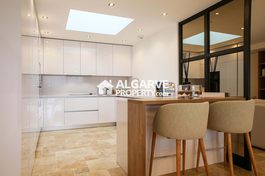 Luxury 5 Bedroom Villa In A Private Resort En Montenegro, Algarve ...