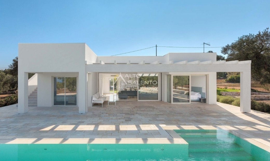 Villa Cobby For Sale In In Carovigno, Apulia, Italy For Sale (16624618)