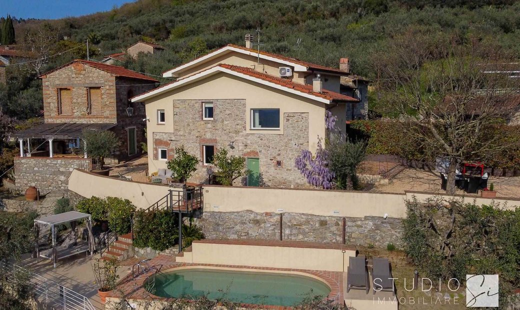 Elegant Tuscan Farmhouse With Garden, Olive Grove, Guest In Tuscany ...