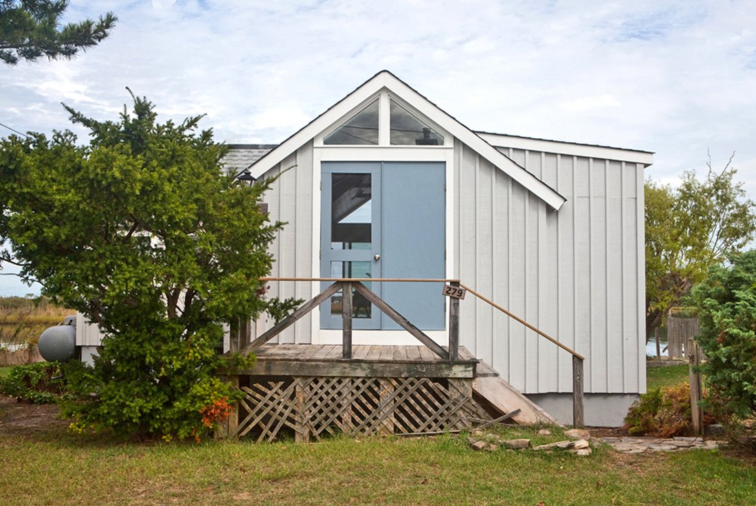 Beach Cottage With Magnificent Sunsets In Southampton, New York, United ...