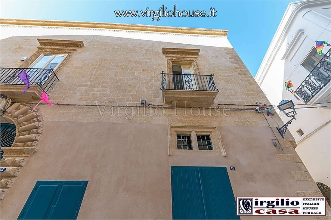 Palace For Sale In Grottaglie, Taranto In Grottaglie, Apulia, Italy For ...