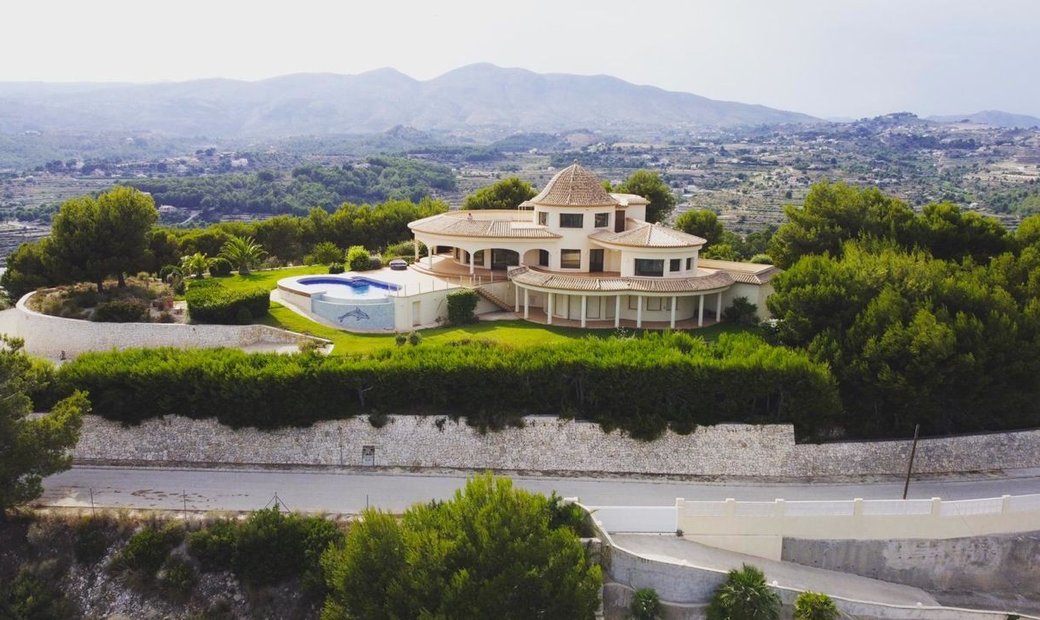 Adeje Villa In Costa Adeje, Adeje, Canary Islands For Sale (16627543)