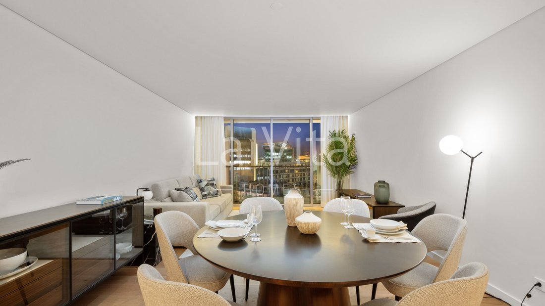 Apartment Infinity Tower Lisbon Mit 2 In Campolide, Lissabon, Portugal ...